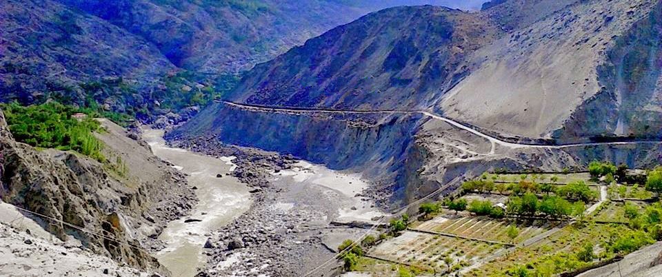 Gilgit to Skardu by road - Trango Tours