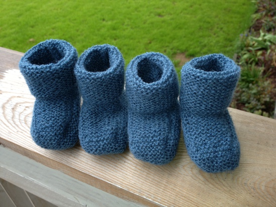 Berits Lille Hobbykrok: Babysokker og enkelt sjal