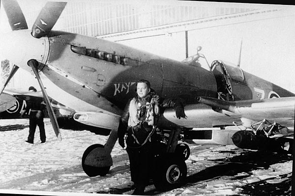 Airplanes in the skies + FAF history: RAF 331. - Norwegian Squadron