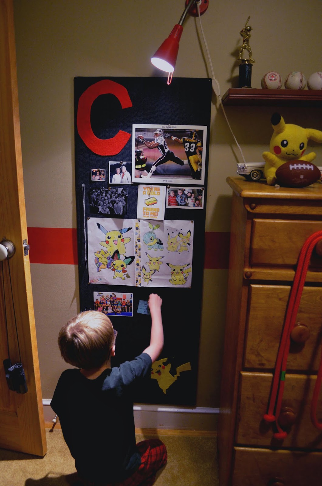 WEAFER DESIGN: Easy Tackable Wall Surface for Kids Room