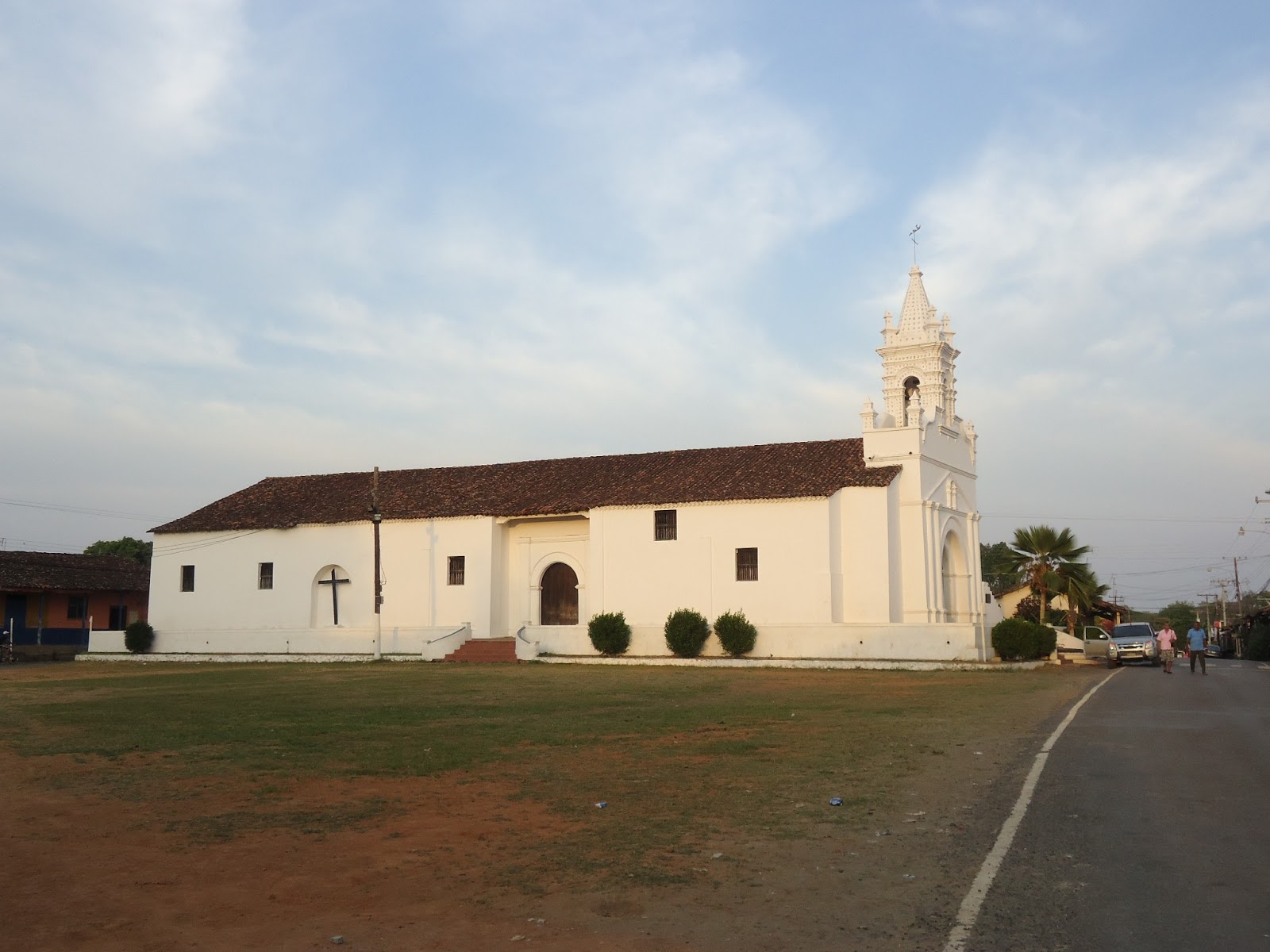 Carlos De Gracia Alvarado: Parita