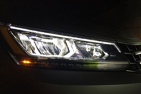 VW Passat test drive. Part one. (How about these lights) - Types cars