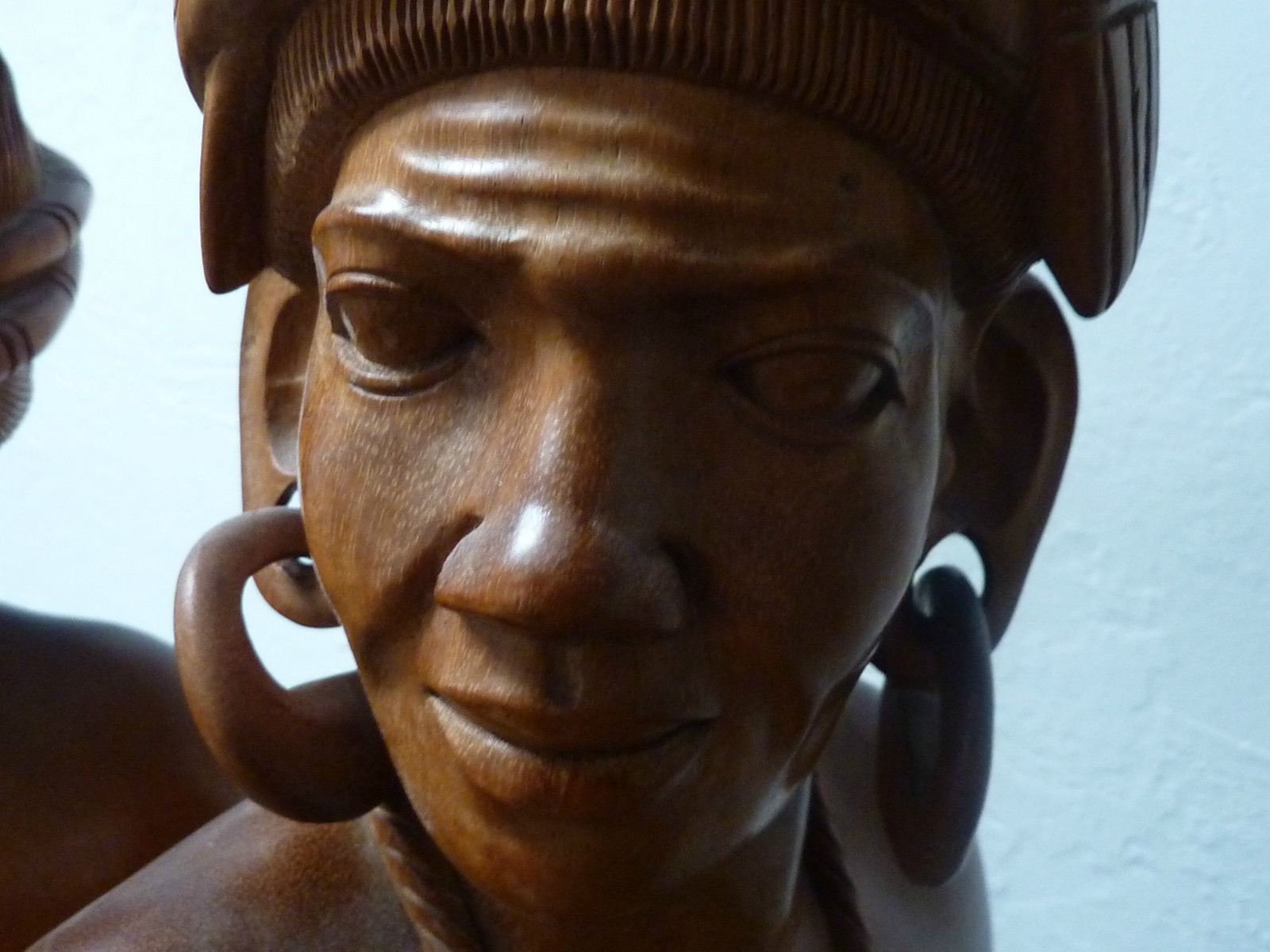 A FLY AND A FLEA: 223. A PAIR OF CARVED IGOROT BUSTS