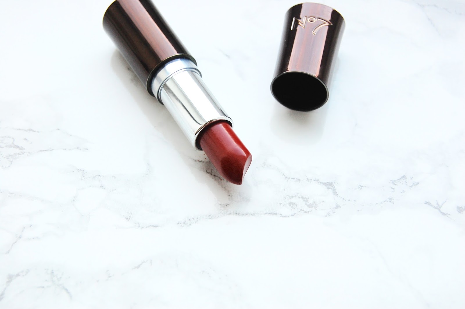 No7 Moisture Drench Lipstick - Through New Eyes