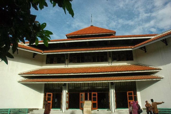 Kicauan Dinka: Graha Kencana BKKBN Jaktim