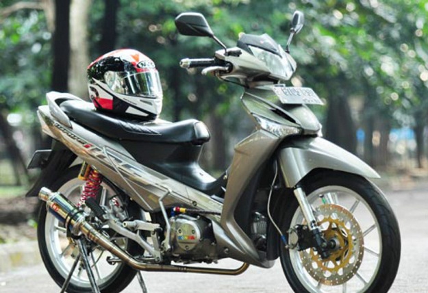 Modifikasi Racing Look motor supra x 125, Mengutamakan Keselamatan ...