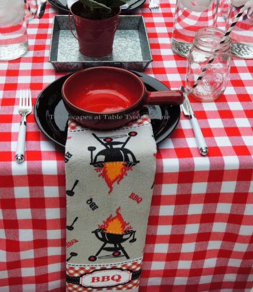 Thoughtful Presence: Spring Tablescape Series: Outdoor BBQ