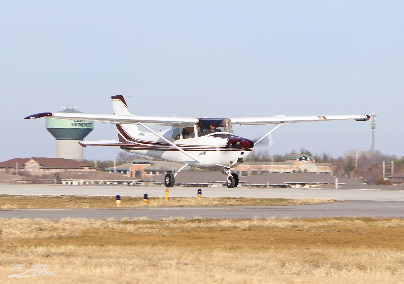 The Aero Experience: Midwest Plane Jane: Classic 1960 Cessna 172 Takes ...