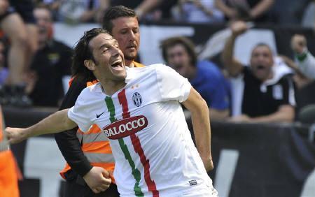 All Football Players: Luca Toni Biography