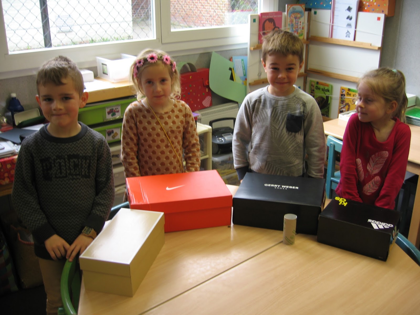 Derde kleuterklas juf Ann: Speciale opdracht: Kijkdozen maken