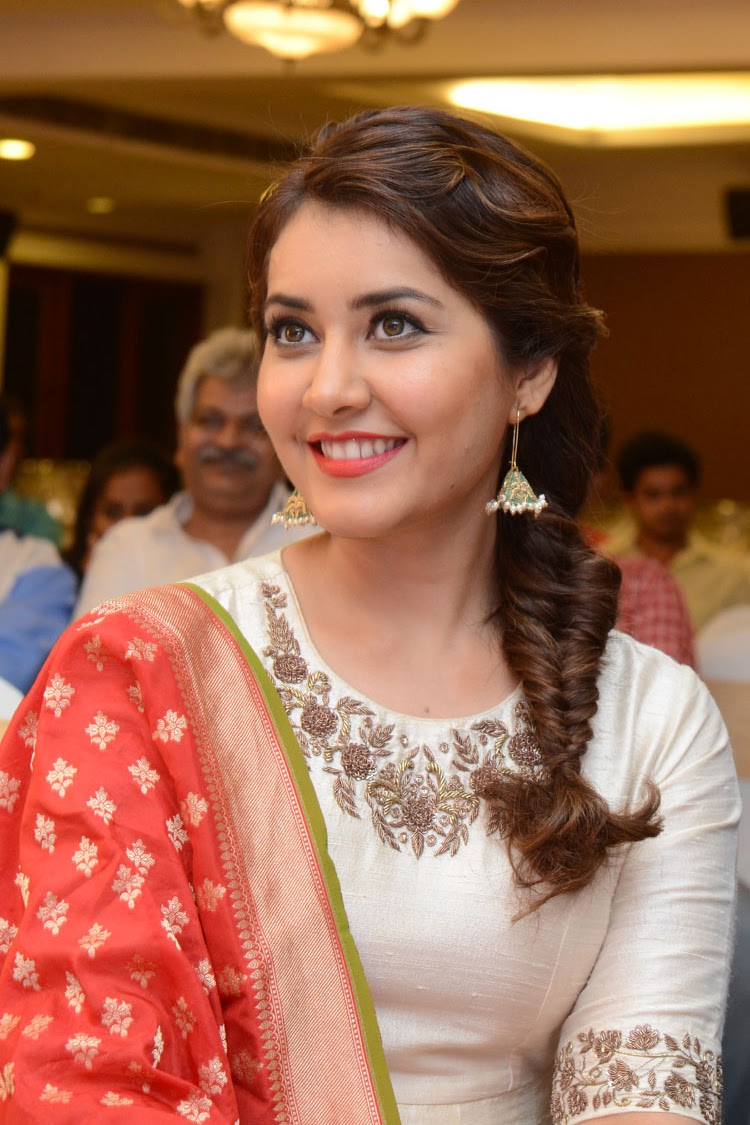 South Indian Actress Rashi Khanna In White Dress At Film Awards ...