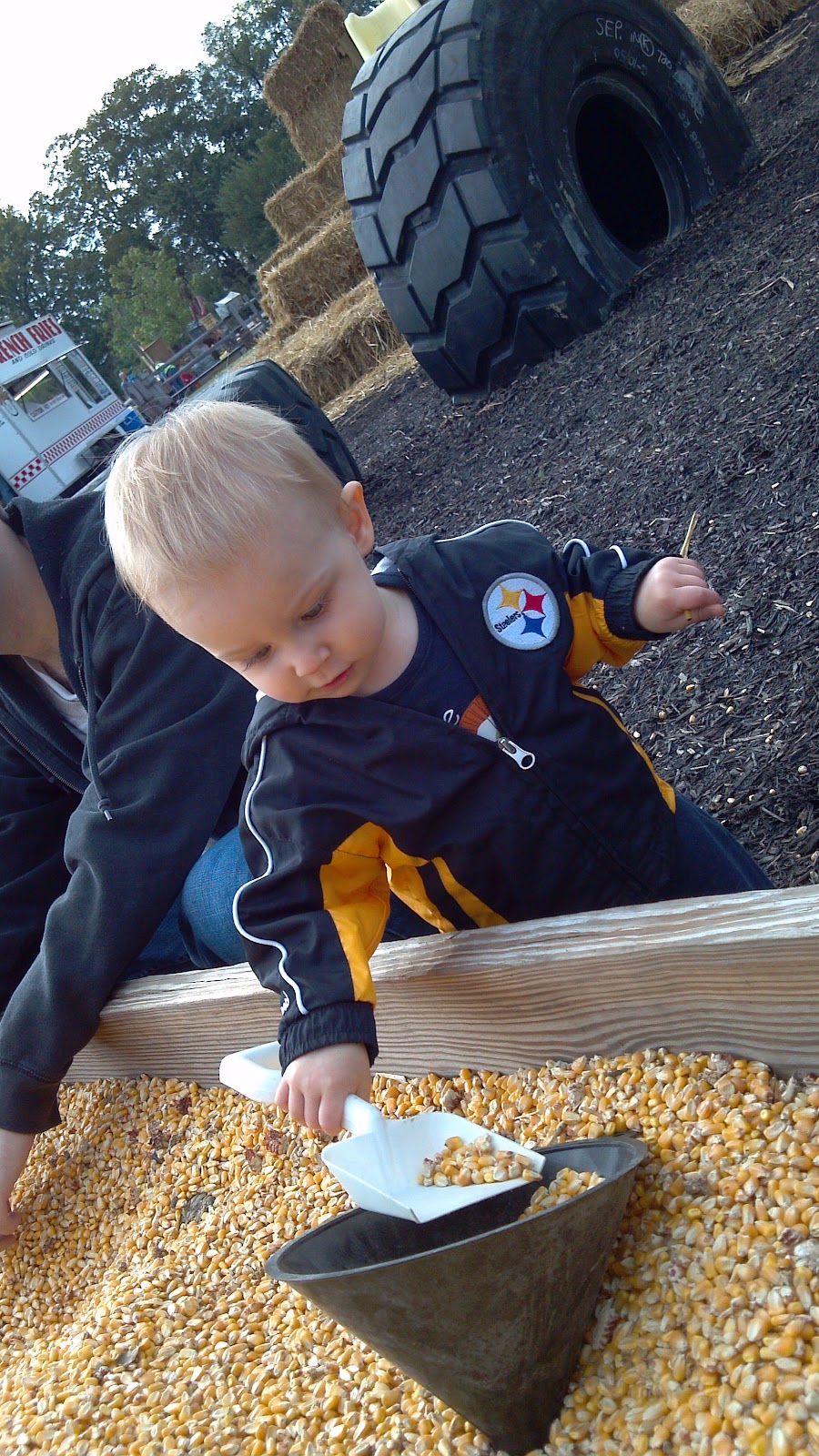 Crafting Play: Corn Cob Fun