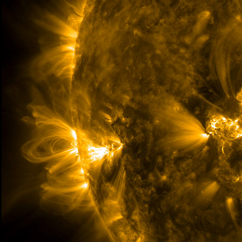 Coronal Loops in an Active Region of the Sun | Earth Blog