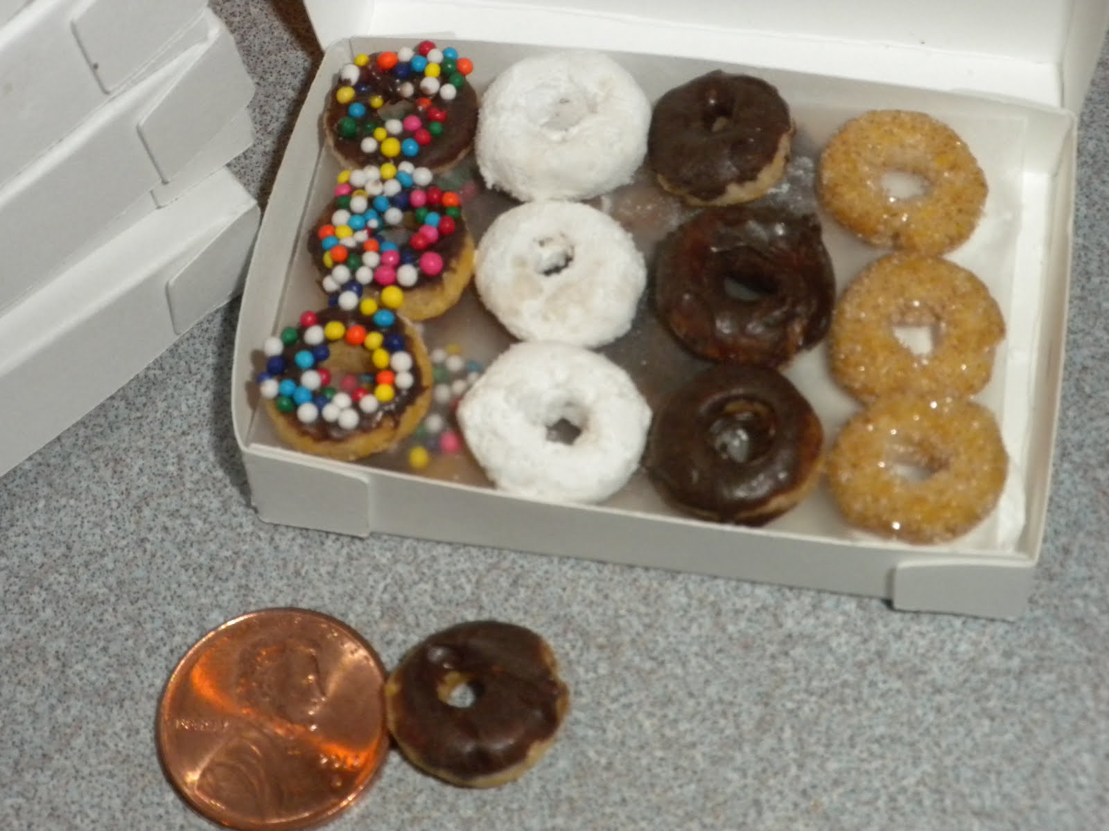 chignon's 23 things: Elf donuts