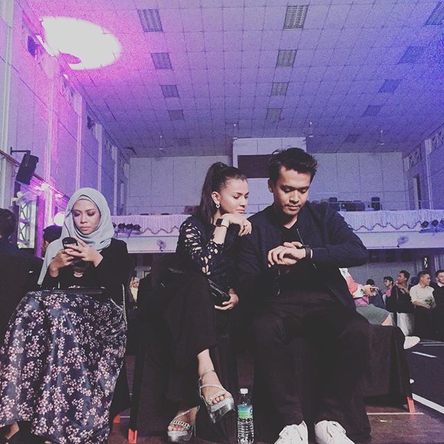 Tahniah Azwan Kombos Dan Ezzaty Abdullah - Mek Onie