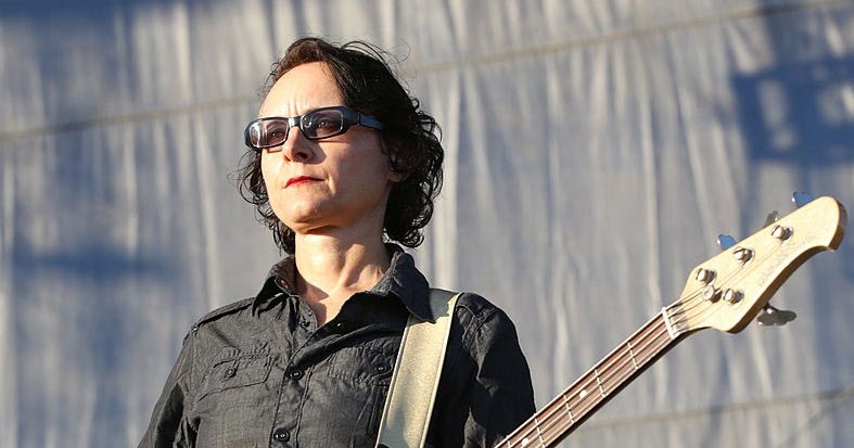 Zona Rock Dan Metal : JOSEPHINE WIGGS