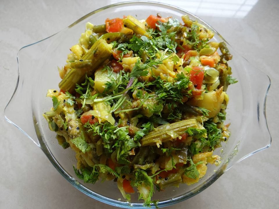 Panch Foran Diye Niramish Torkari (Mixed Vegetable with Panch Foran ...