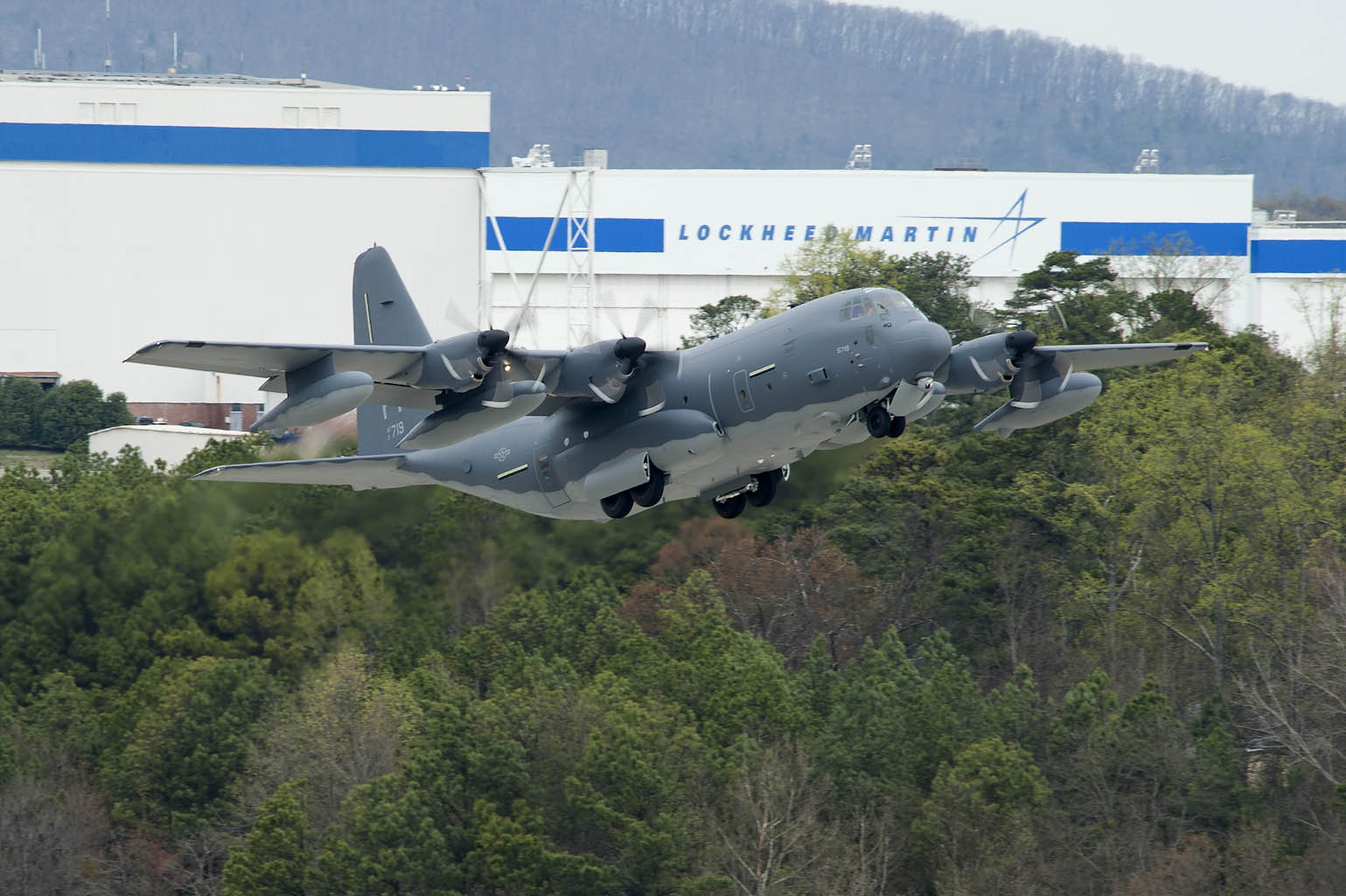 La USAF recibe un HC-130J Combat King II ~ Aeronáutica Digital