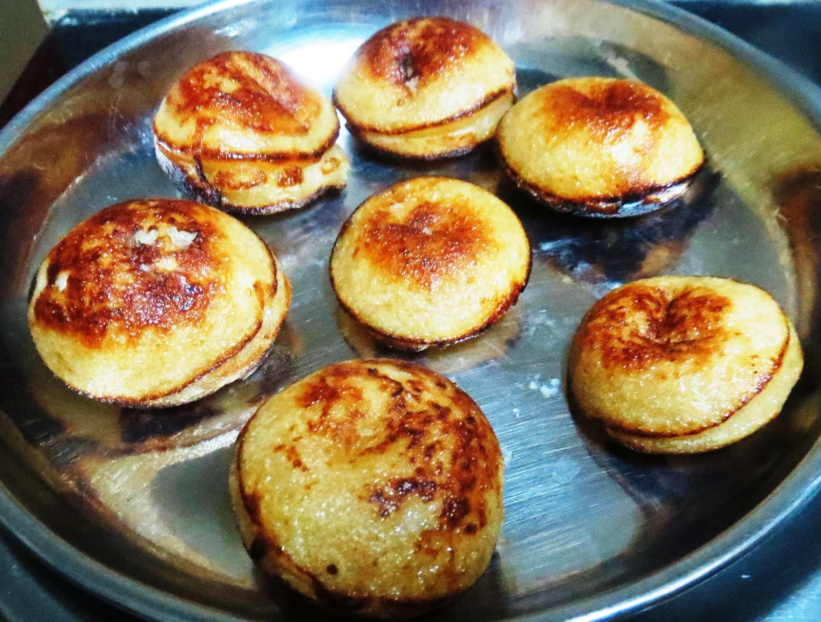 ಅಡಿಗೆ - Adige: Mentya (Fenugreek seeds) Guli appa (Sweet + Khara)