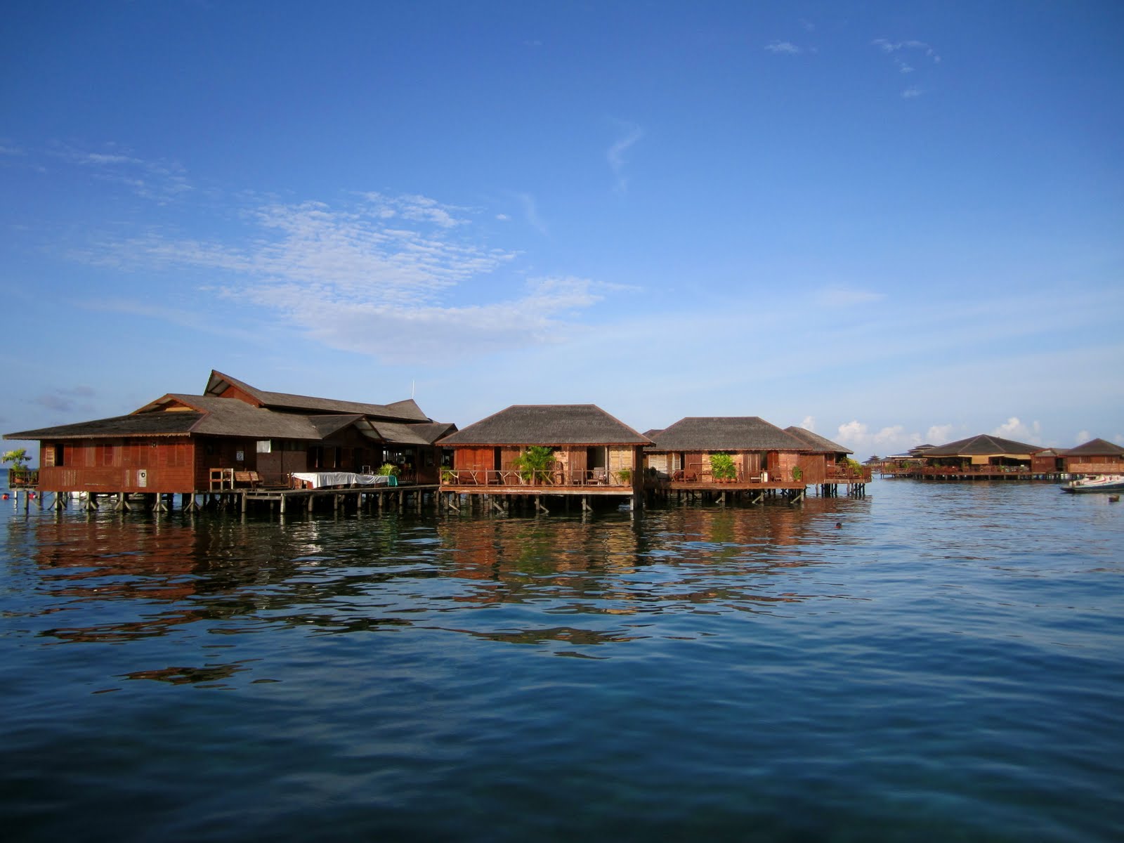 A Sakura Story: Borneo - Mabul island