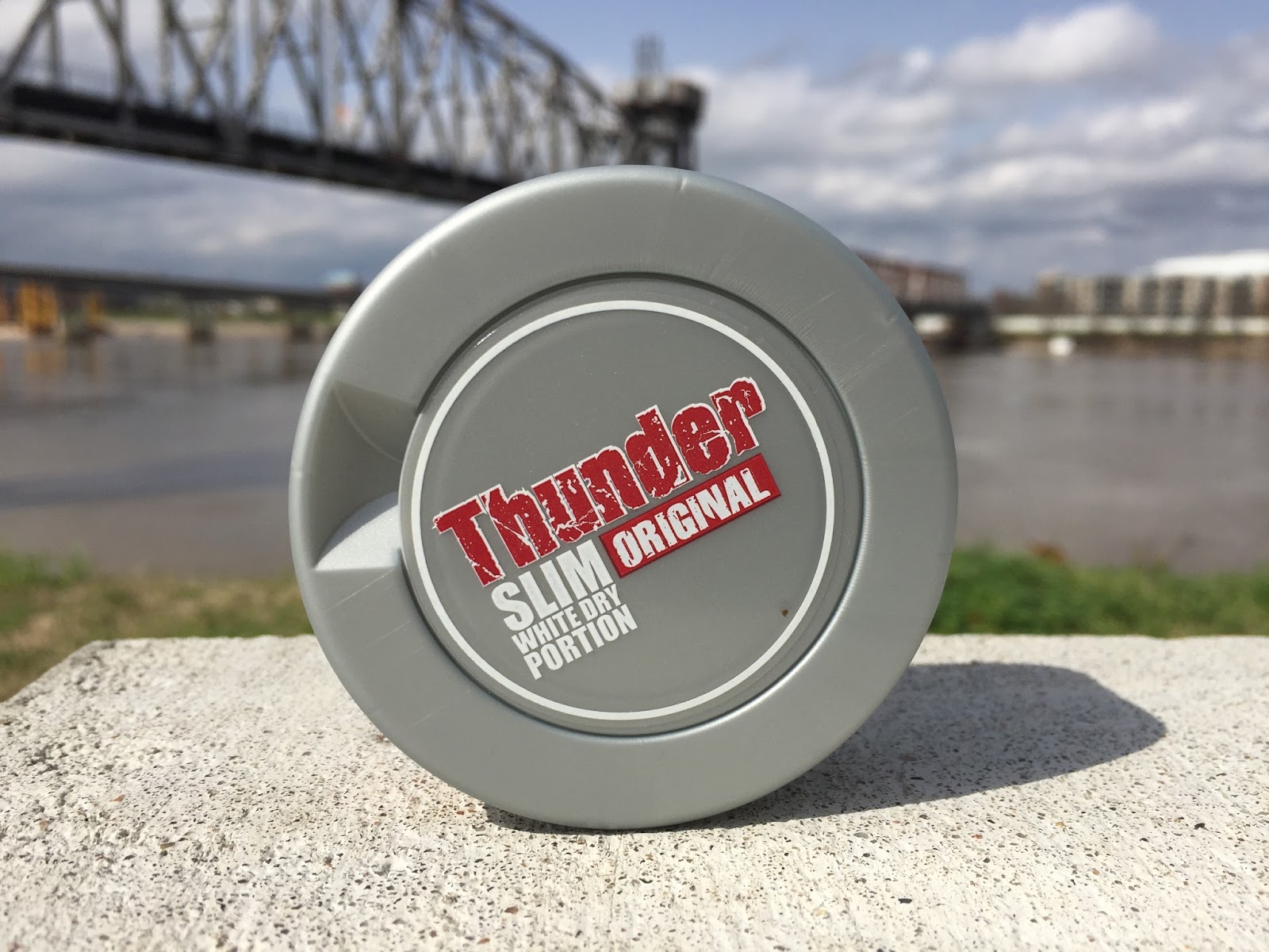 Thunder Original (Slim White Dry) - (Discontinued) Review. 13 March 2016.