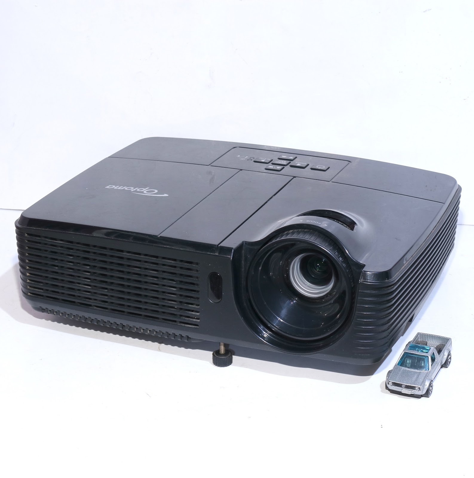 Jual Proyektor Optoma EX550 Di Malang | Jual Beli Laptop Bekas, Kamera ...