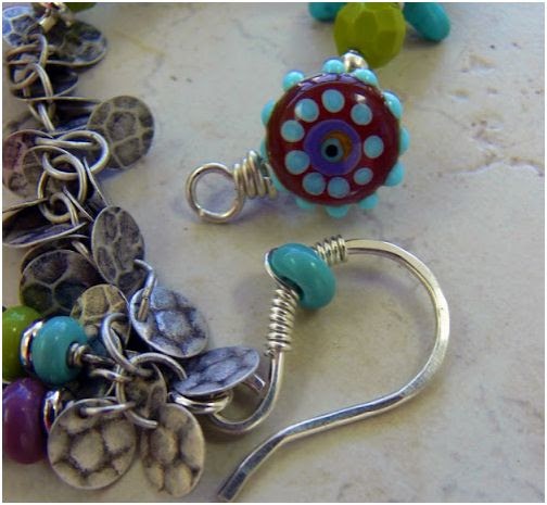 A Clever Idea - Wire a Button as a Clasp! / The Beading Gem
