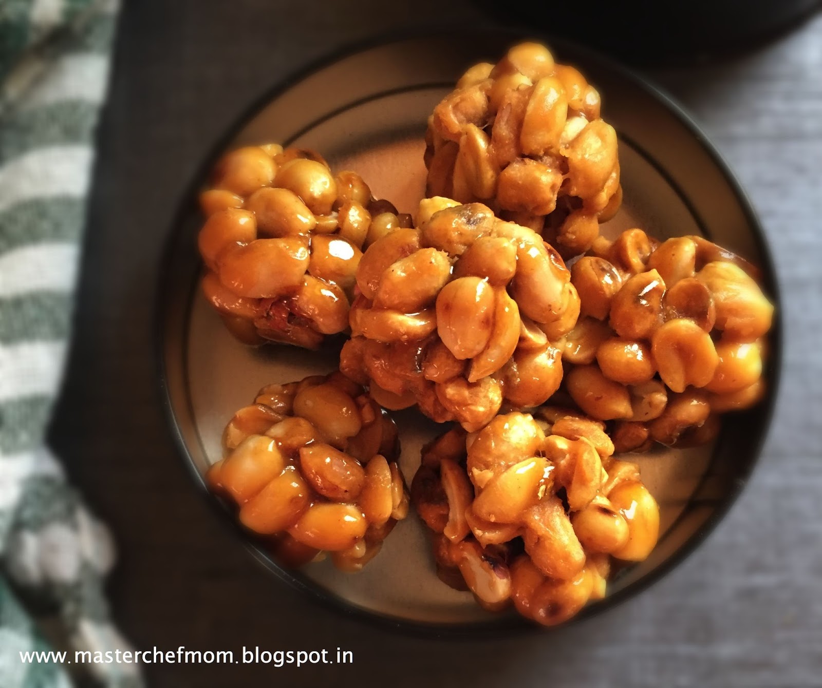 MASTERCHEFMOM: Kadalai Urundai | Peanut Ladoo | How to make Peanut ...