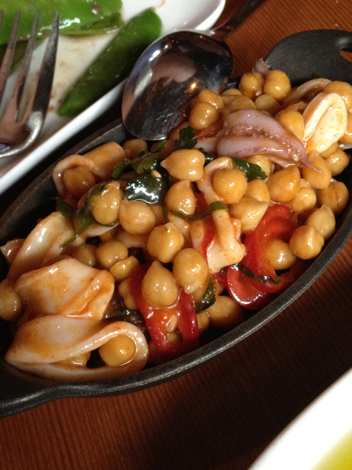 What's Up?: Restaurant Review: Staple and Fancy Mercantile