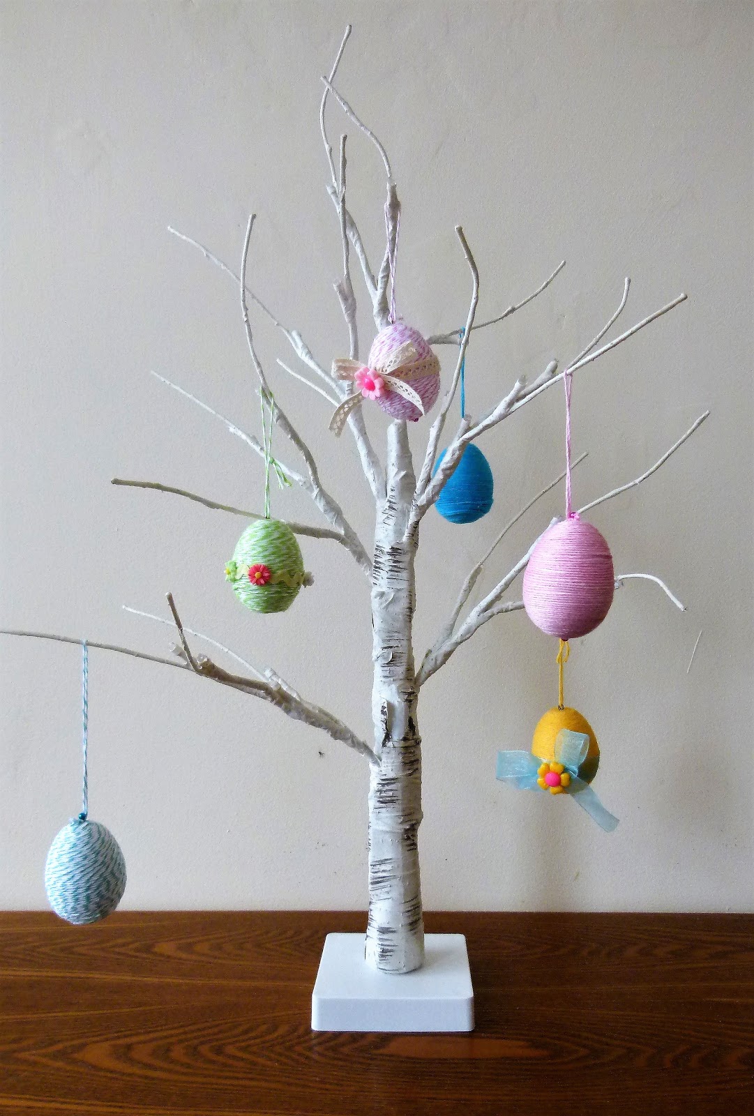 How To Create Cute Easter Tree Decorations | Life in a Snapshot
