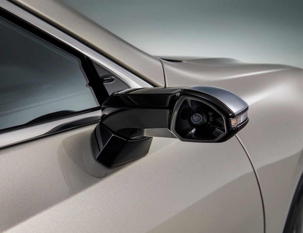 Digital Mirrors for car !!! Toyota's Lexus ES first production car ...