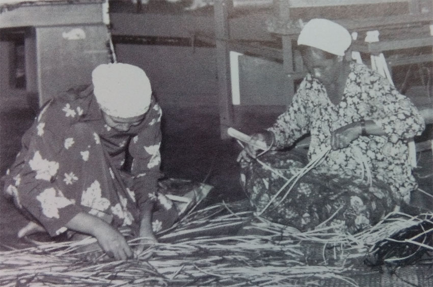 SUMPAHAN TOK KADOK: SENI ANYAMAN TIKAR MENGKUANG-KELARAI