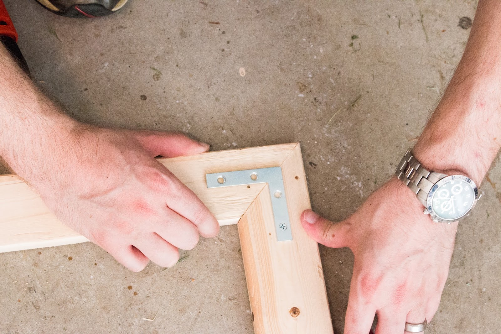 How to Make Your Own Large Picture Frame