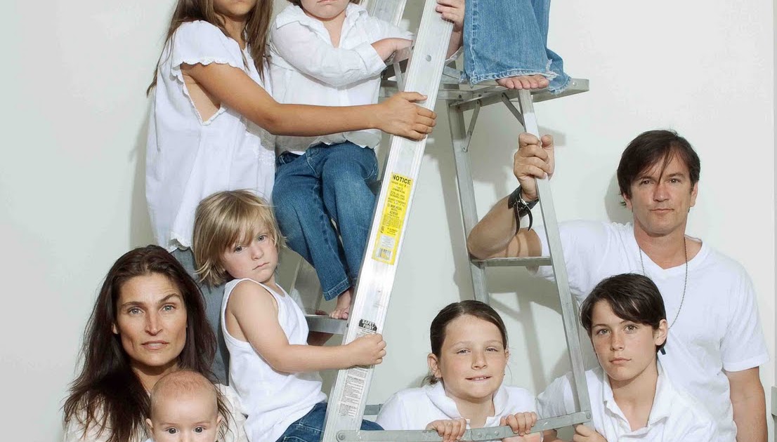 HGTV'S DESIGN SHOW HOME BY NOVOGRATZ