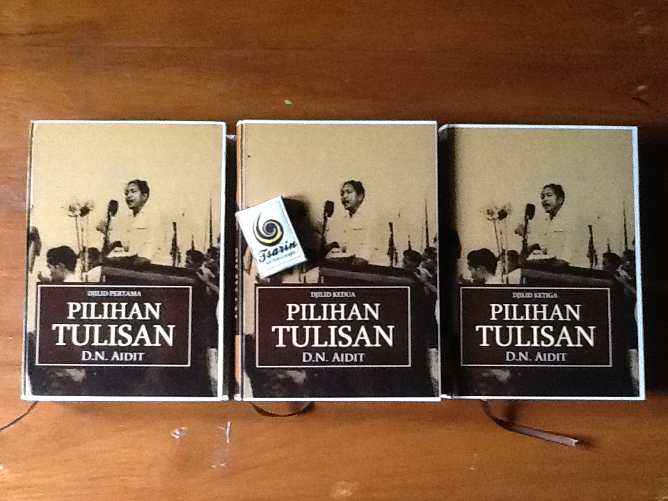 TSARIN DAN BUKU LANGKA: PILIHAN TULISAN D.N. AIDIT