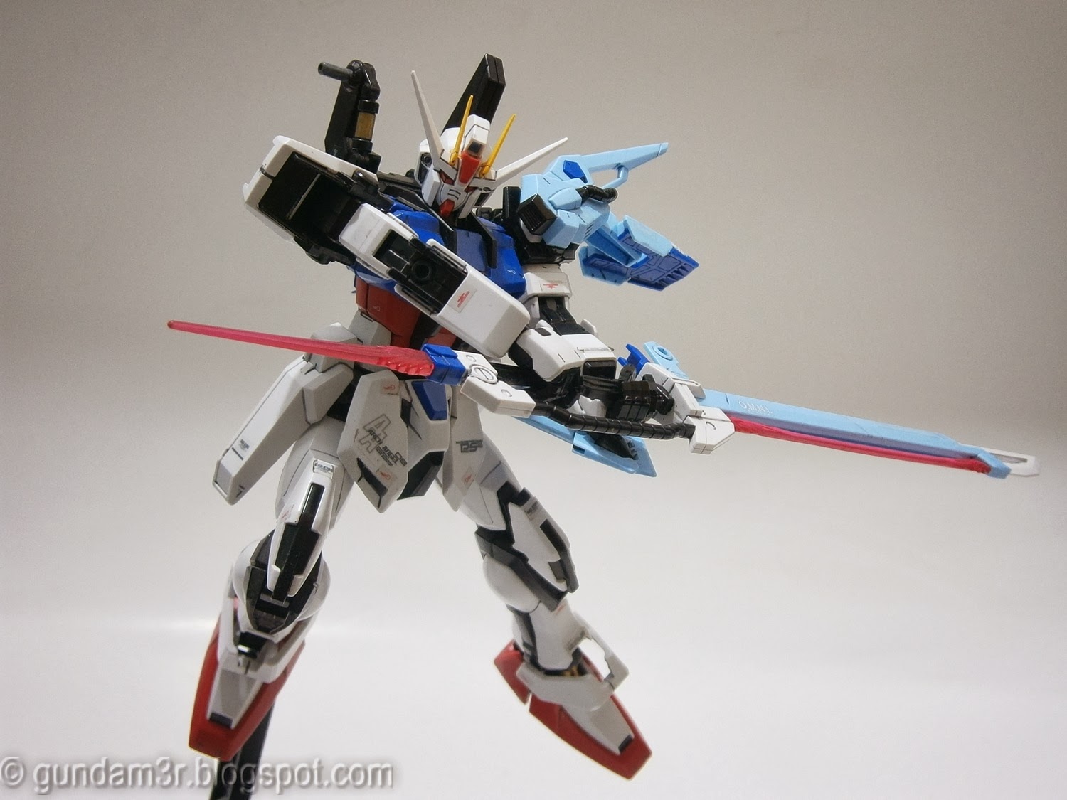 Launcher/Sword Strike Gundam MG Review Part 3 - Gundam3R