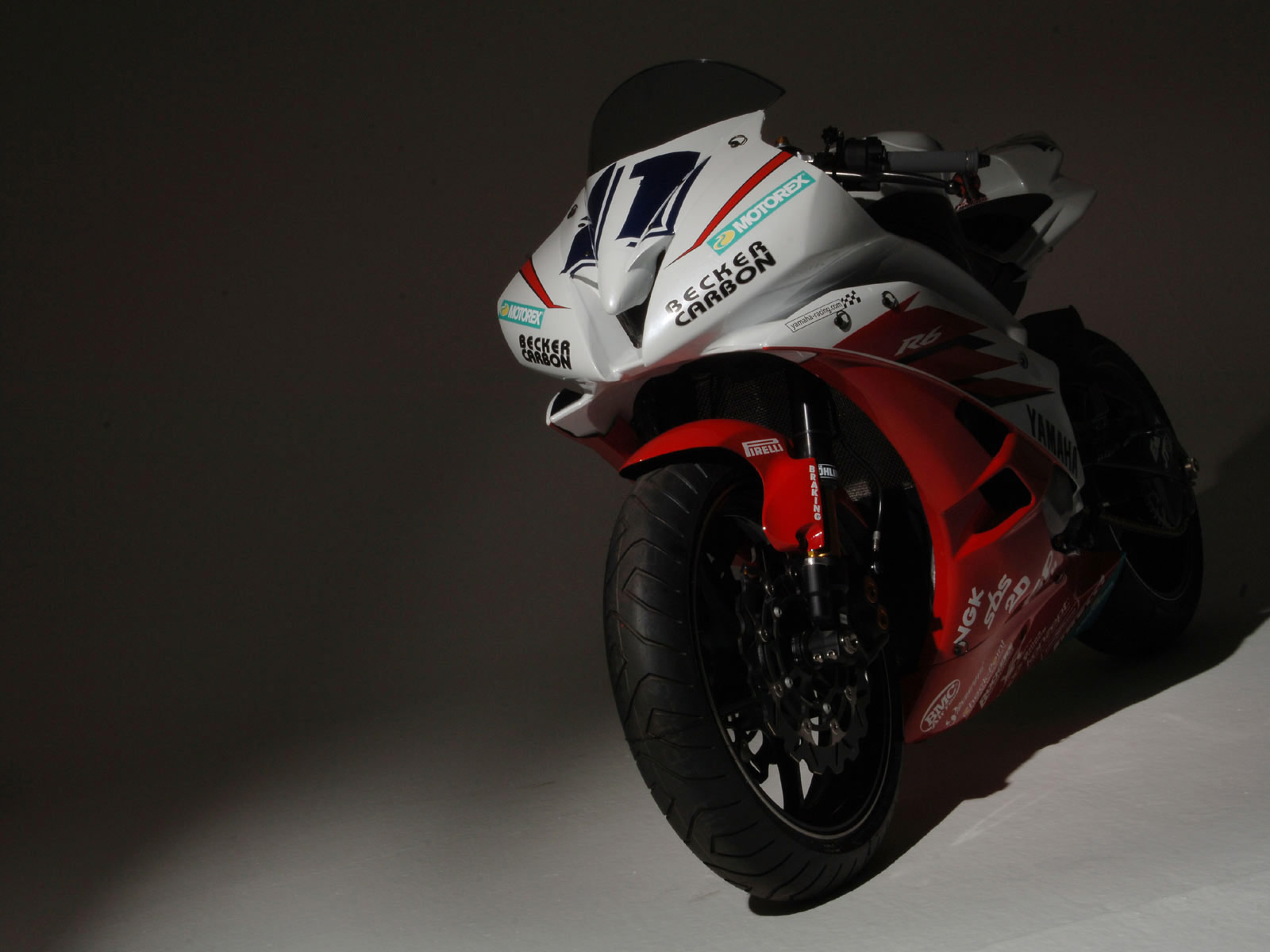 2007 YAMAHA YZF-R6 Motorcycle review, pictures, specs