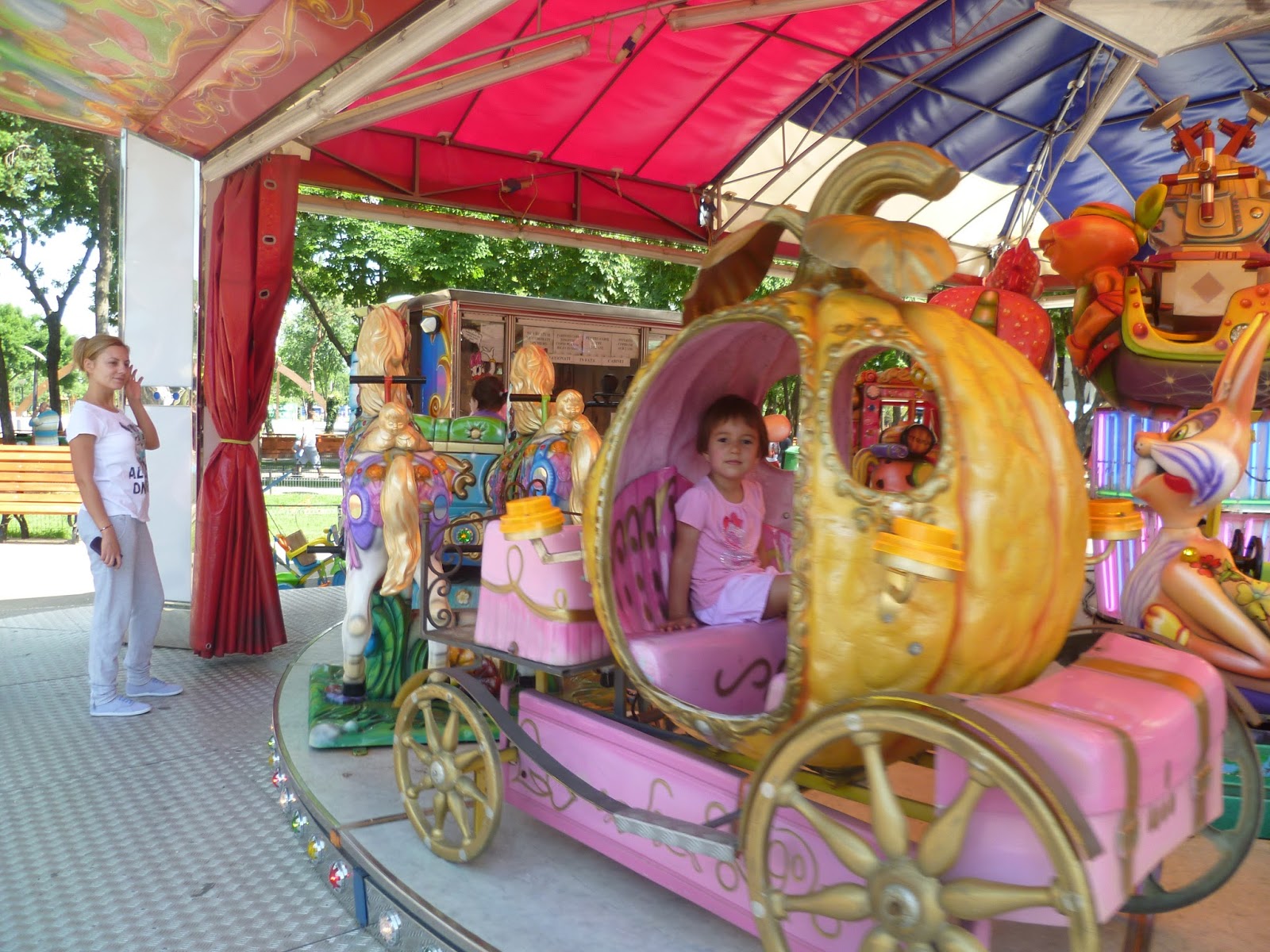 Maia Alexandra: Cu caleasca Cenusaresei