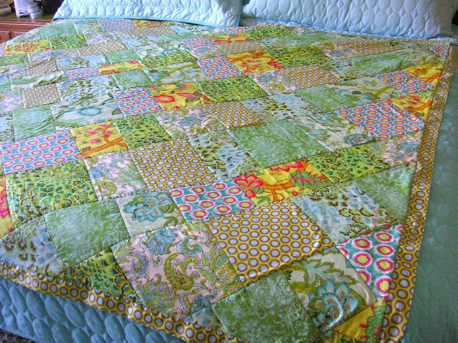 The Creative Color Kitchen: Sample Quilts for Amy Butler Designs