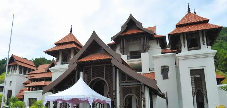 DAULAT TUANKU: ISTANA SYARQIYYAH, ISTANA BARU TERENGGANU.