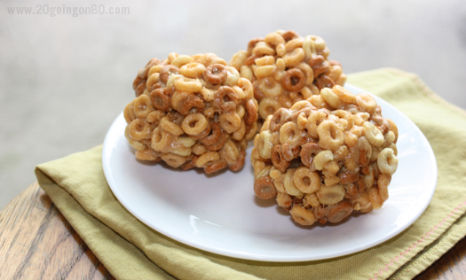 Peanut butter cheerio balls - scilery