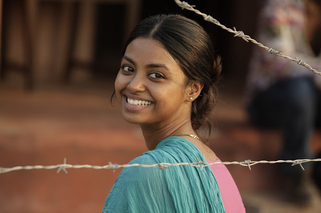 Shaun Romy Stunning Wallpapers - Bollywood Actress Telugu Tamil Actress ...