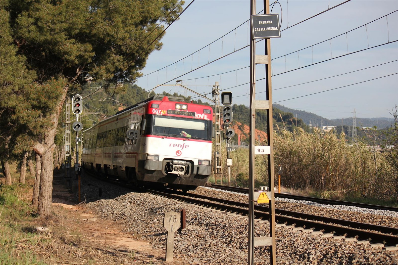 Rails sense fronteres: RENFE 447 – Rodalies de Catalunya