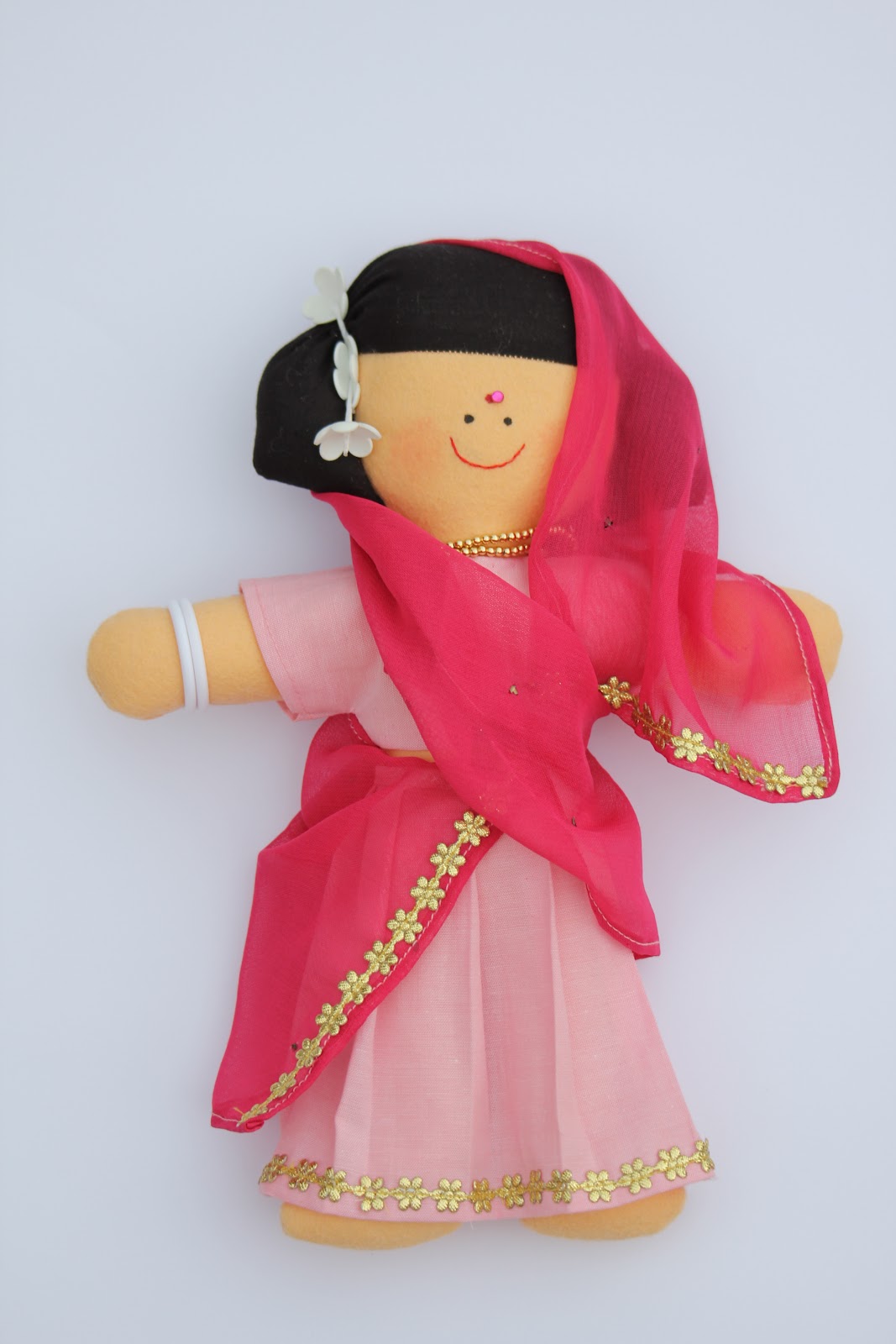 MI HOGAR DE PATCHWORK: MUÑECAS DE PATCHWORK: FELTY INDIA