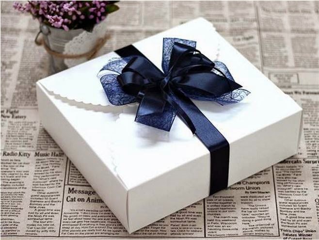 DIY Ribbon Bow for Gift Box Packaging - The Idea King