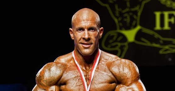 Worldwide Bodybuilders: Swiss muscle lord Roger Tanner