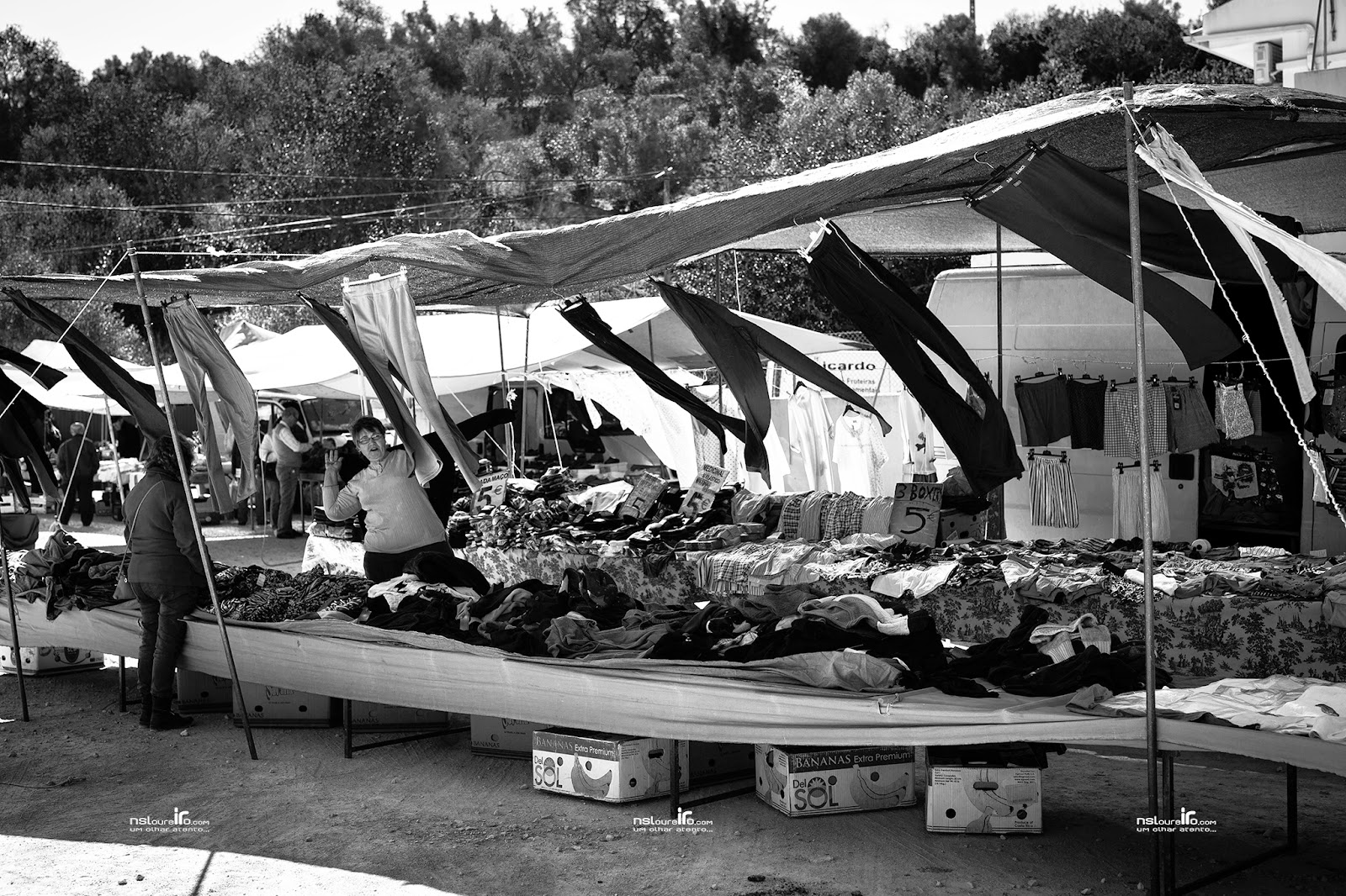 NSL • Photographs: Mercado mensal em Paderne