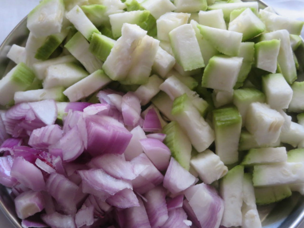 Dharwad Cooks: Sorekai Palya
