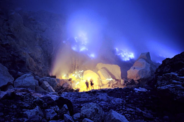 Hidden and little known places: Stunning Electric-Blue Flames Erupt ...