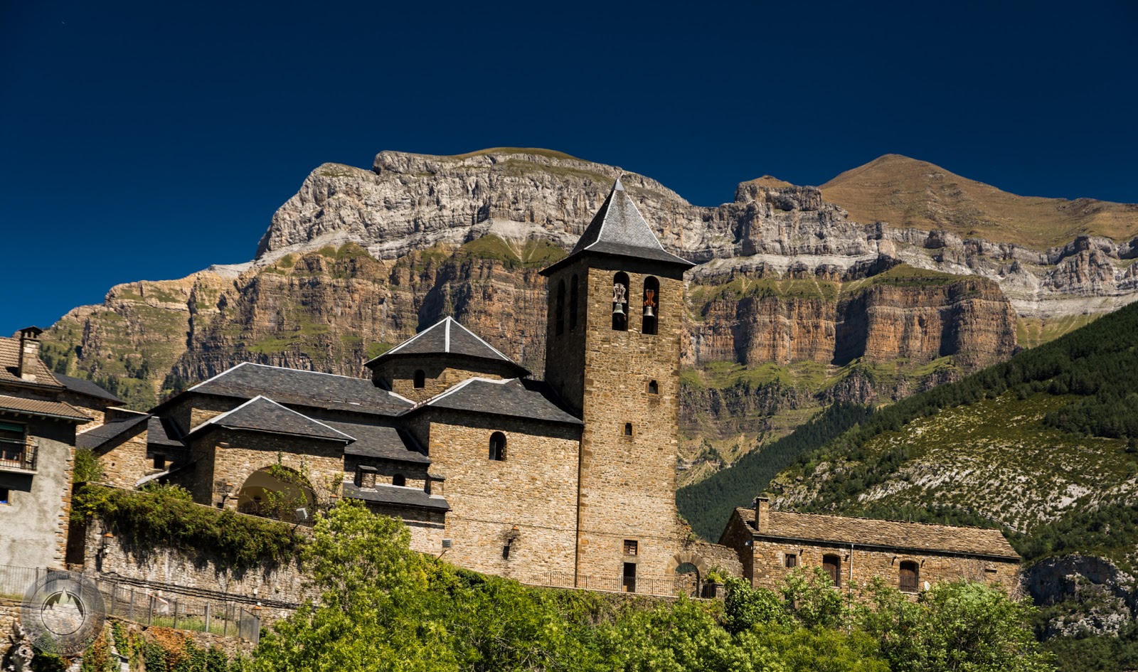Wakacyjny trekking wokół Monte Perdido cz. I - Droga do Torli ...
